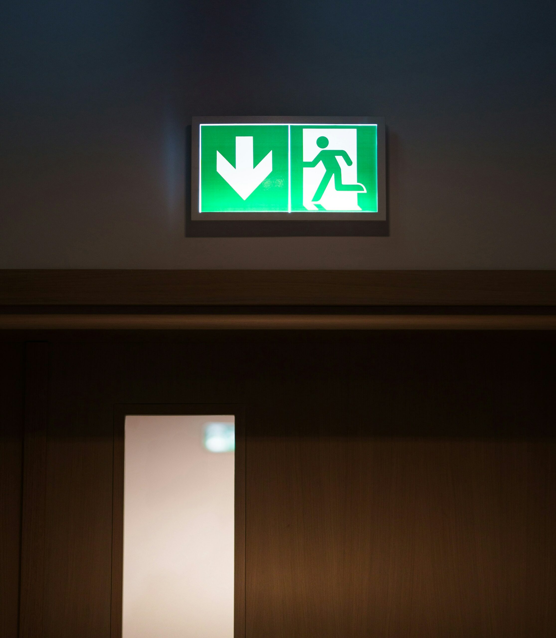 How to Test Emergency Lighting Systems. An Expert Guide | Safelincs